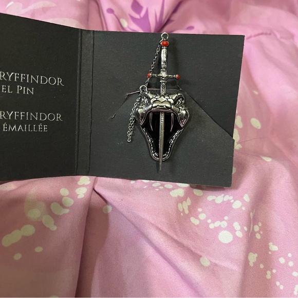 Warner Bros. | Jewelry | Nwt Harry Potter Godric Gryffindor Enamel Pin ...